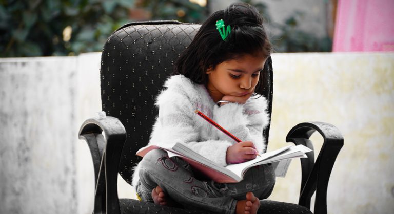 17 Serious Downsides of Being a First-Born or an Only Child